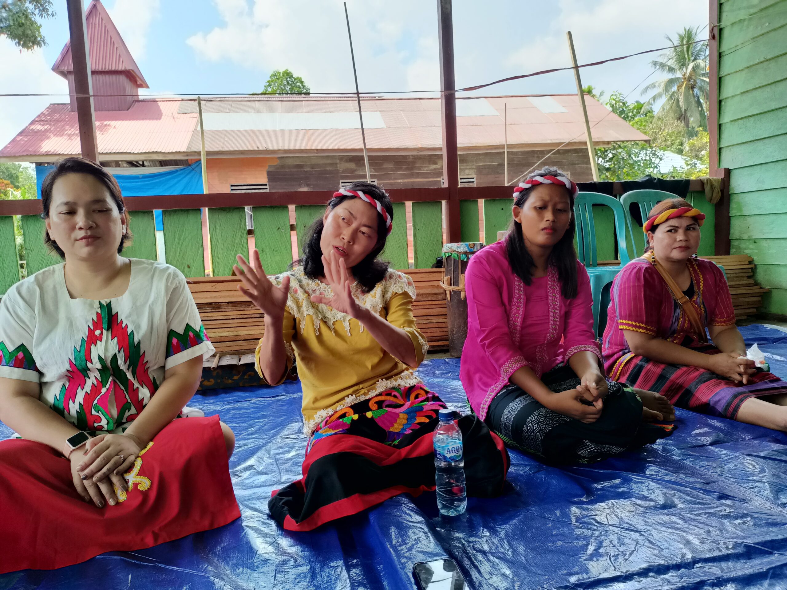 INDIGENOUS WOMEN FIGHTING TO SAVE LAND AND LIVELIHOODS IN INDONESIA ...